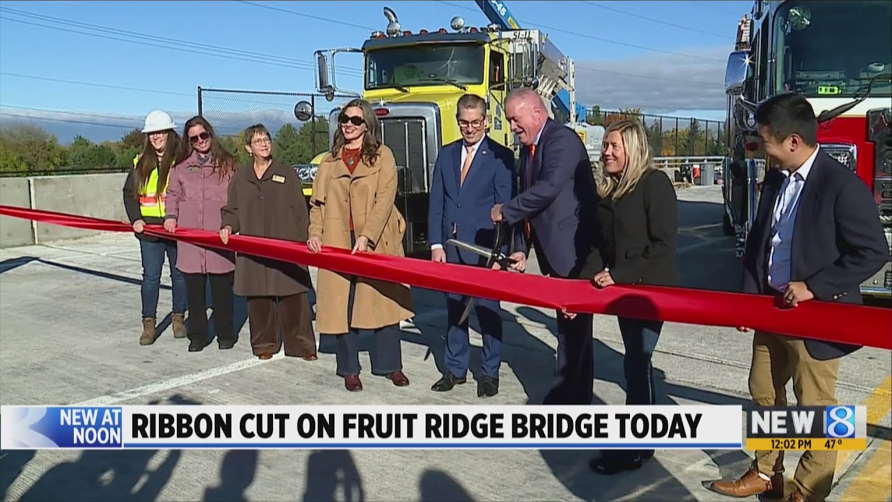 Officials celebrate Fruit Ridge Avenue bridge ahead of opening - YouTube