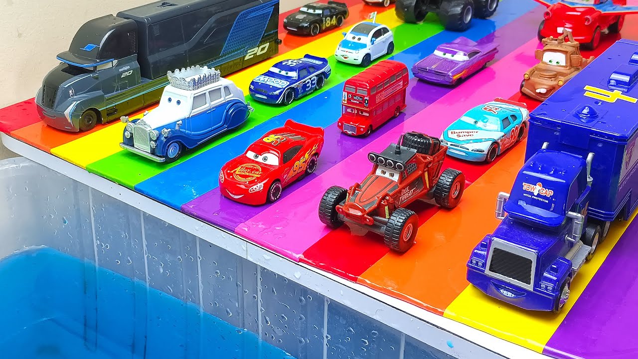 Disney Pixar Cars ☆ Various Cars miniature cars roll down a colorful ...