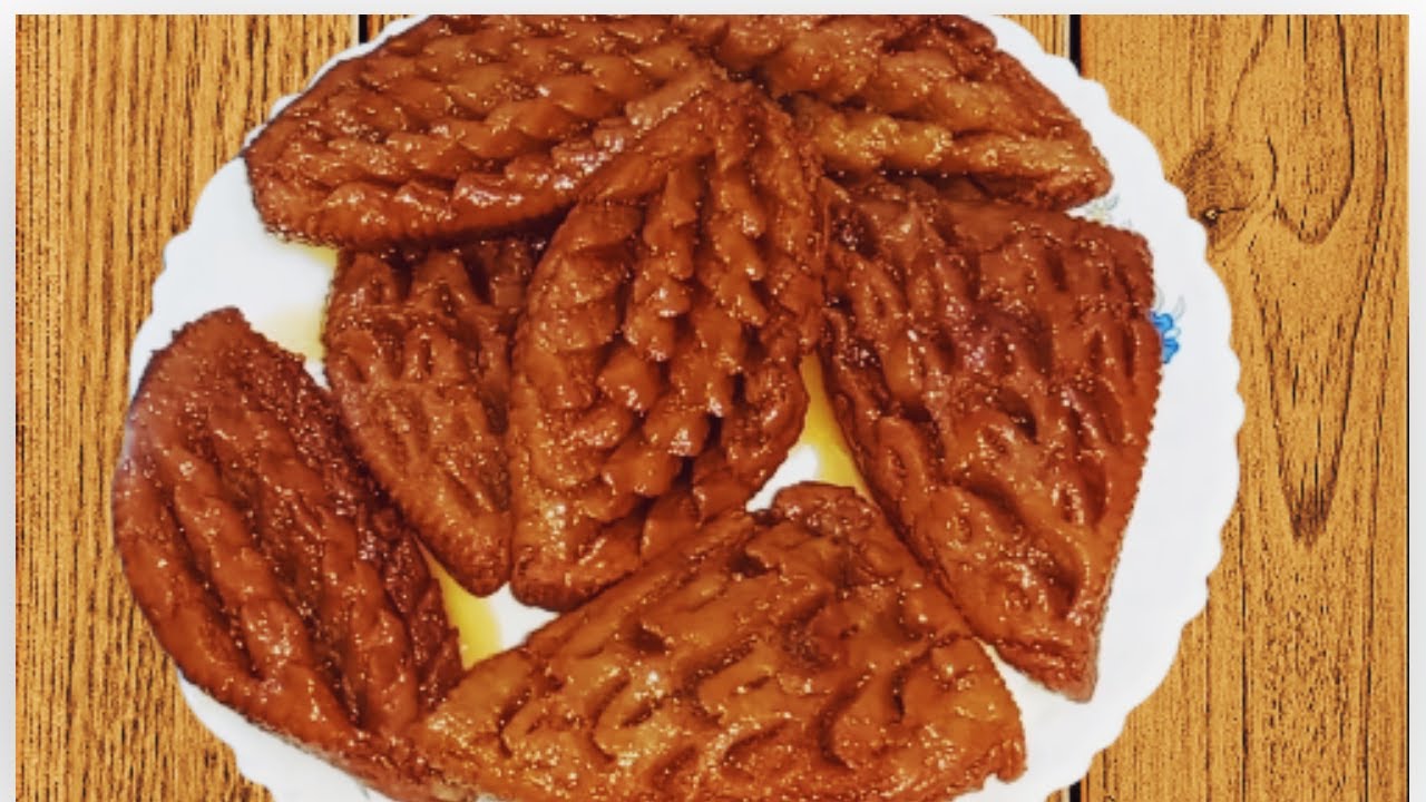 ভীষণ মজার মচমচে দুধ পাকন পিঠা ডাল ডিম ছাড়া //Dudh pakon pitha recipe ...