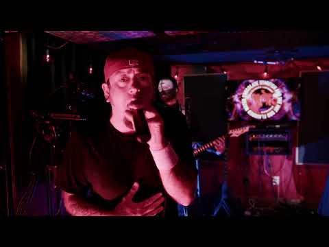 Chocolate Starfish and the Hotdog Flavored Water - Break Stuff (Live @Red Wolf)