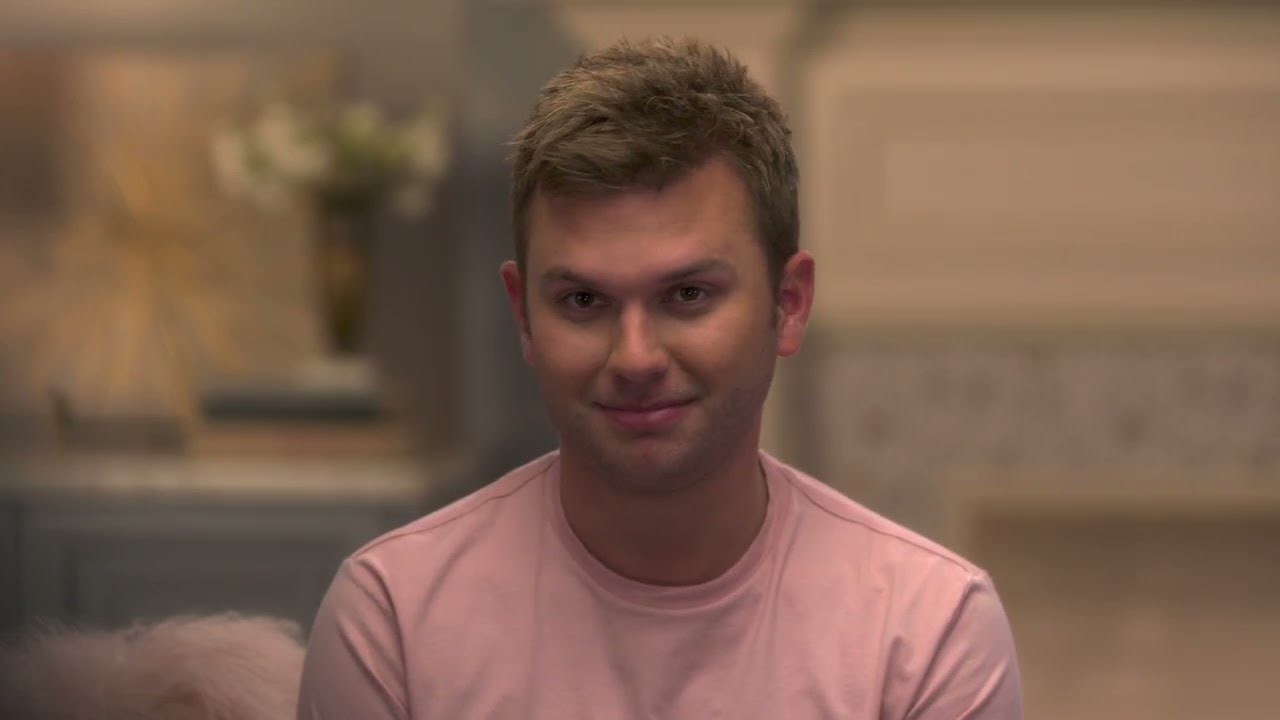 Snowbody Loves Me - YouTube