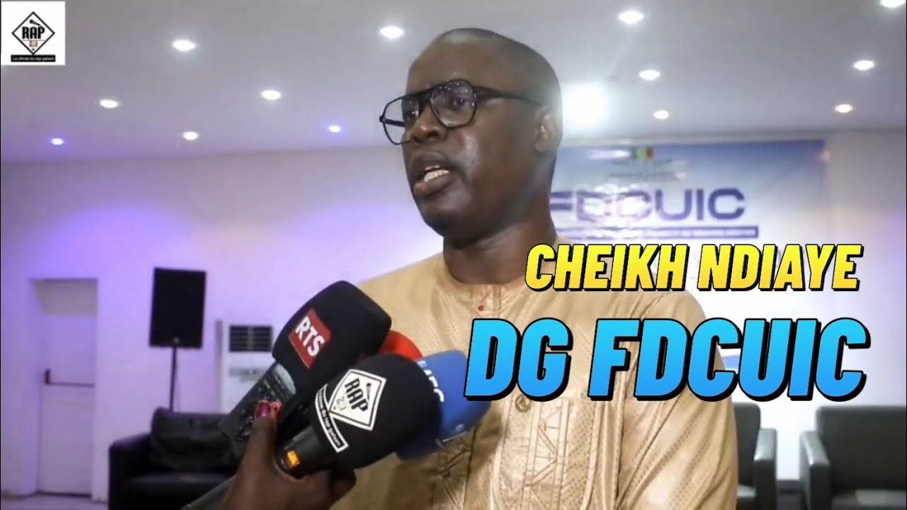 Cheikh Ndiaye DG du FDCUIC , cérémonie remise de chèques à Douta Seck ...