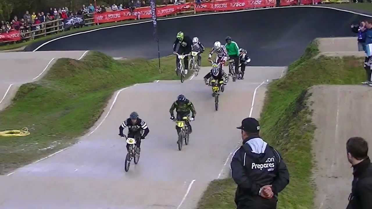 Brit BMX Racing R4 Veteran.MTS - YouTube