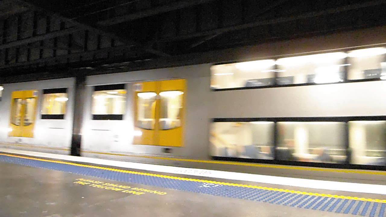 Sydney Trains M set M1 + M35 arriving at Circular Quay - YouTube