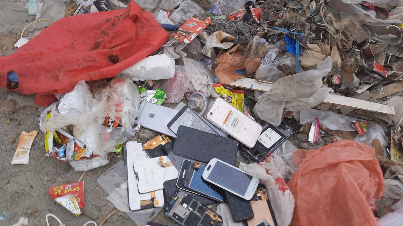 Restoration Destroyed An Abandoned Iphone 6 Phone || Found In The ...