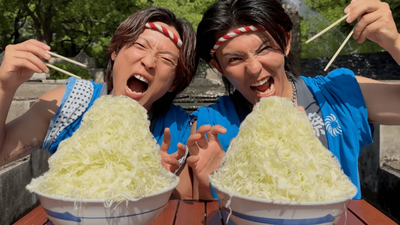 Cabbage eating contest🍀 - YouTube