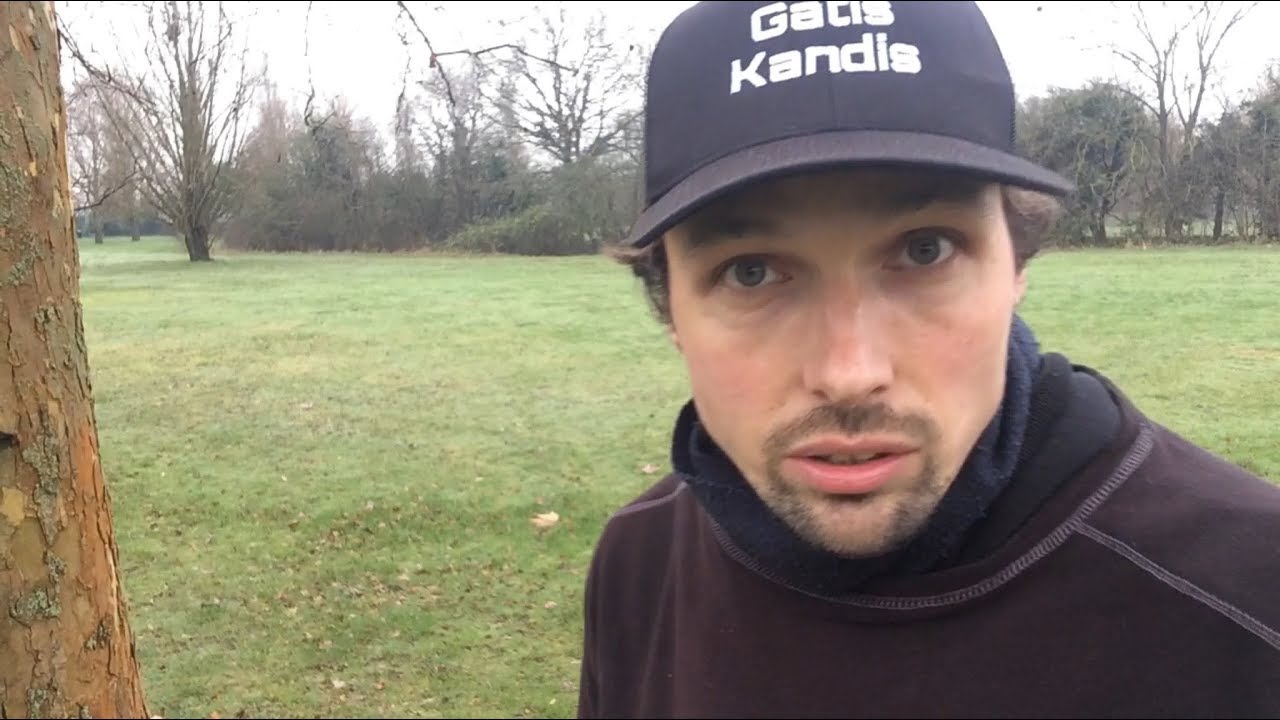 How to scratch an itch that you cannot reach - YouTube
