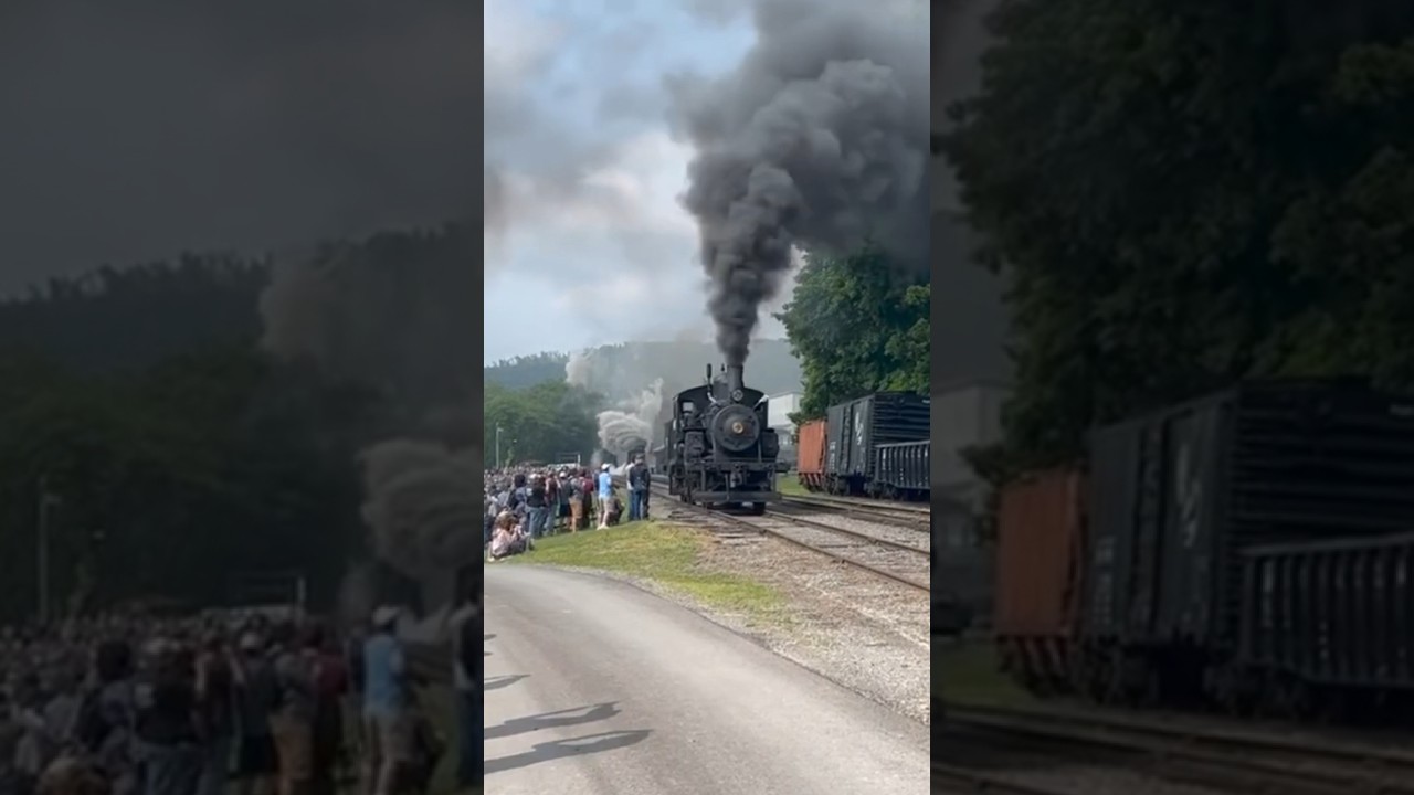 Steam engine rolling by! #Shorts #Trains - YouTube