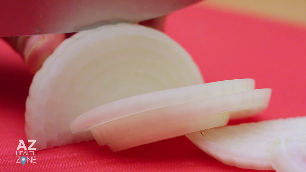 4 Common Onion Cuts - YouTube