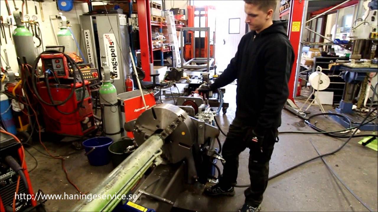 Reparation av Hydraulcylindrar / Hydraulic repair machine - YouTube