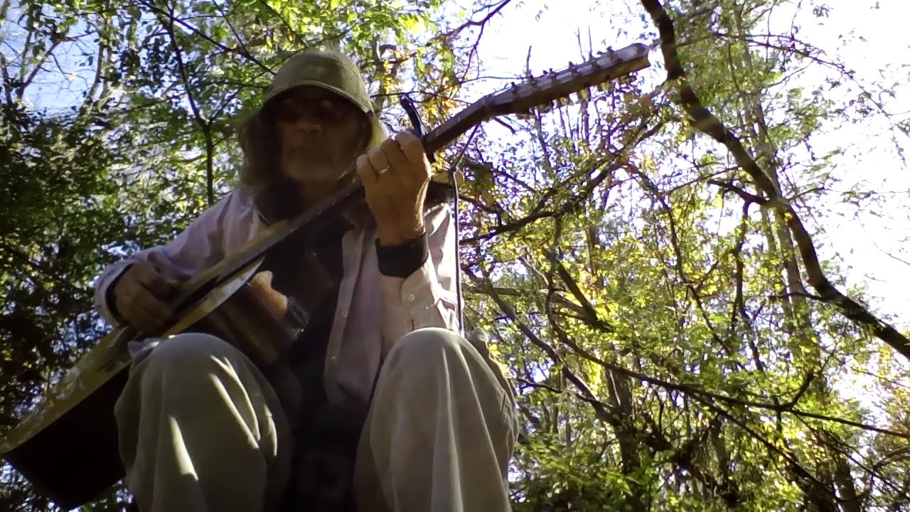 Three Blind Monkeys and a Chimpanzee - YouTube