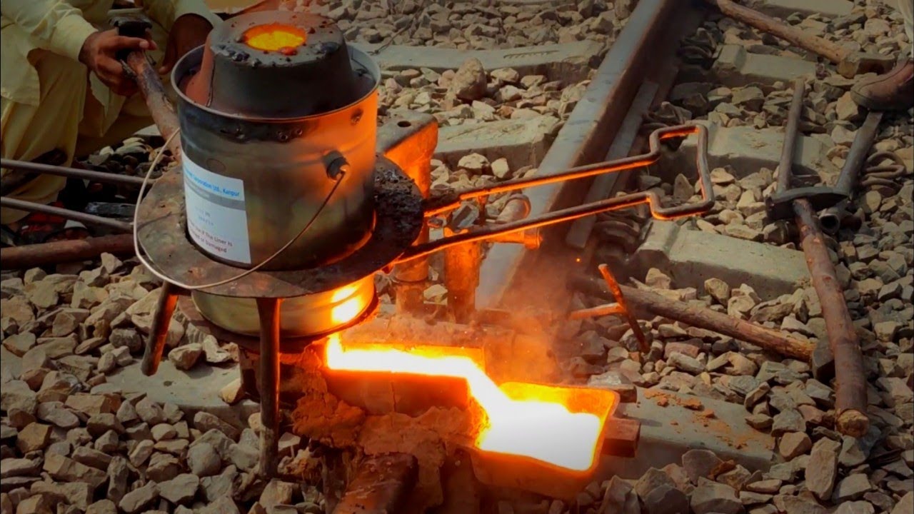 How to Joint Railway Track | Rails Thermite Welding | Railroad Thermite ...