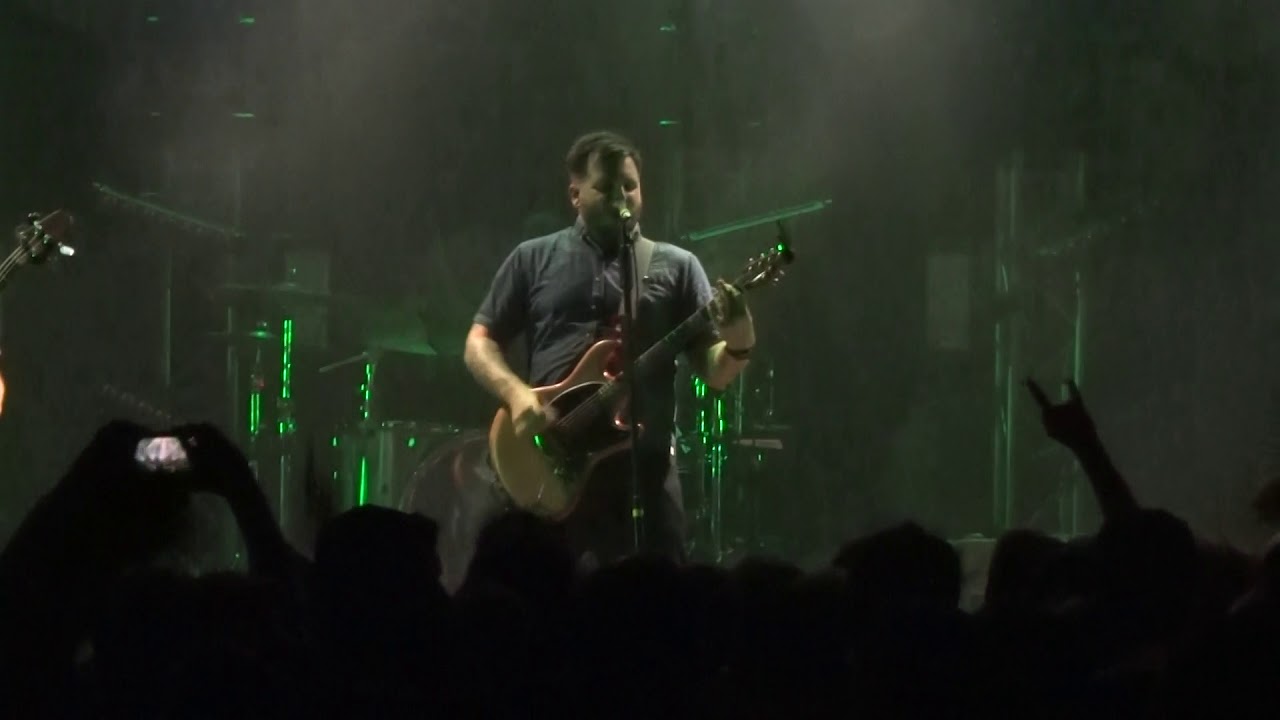 Thrice - "Hold Up a Light" (Live in San Diego 9-21-18) - YouTube