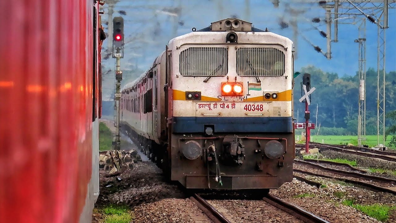 Single Line Train Crossing: POORVOTTAR SAMPARK KRANTI express crossing ...