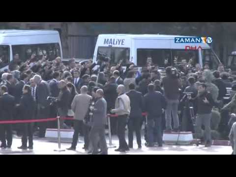 Bahçeli, parti yönetimiyle Tunceli valiliğine geldi