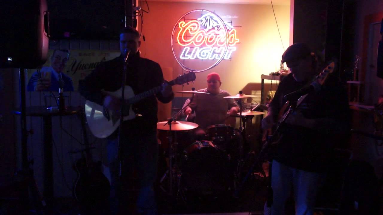 James Rice @ Picardi's Pub. ..singing Jimmy Buffets A Pirate Looks At ...