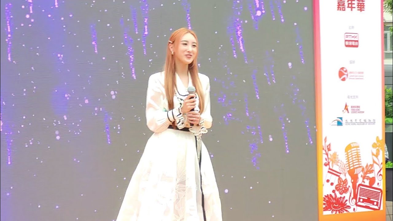 許靖韻Angela Hui《別為我好/偷東西的女孩》@ 聲影穿梭 香港公共廣播年九十五嘉年華 - YouTube