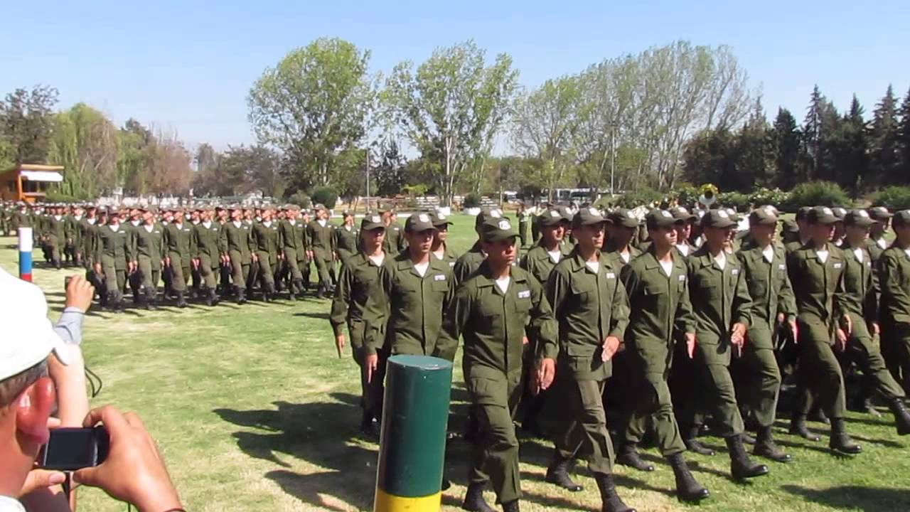 Escuela de Carabineros 2014 - YouTube