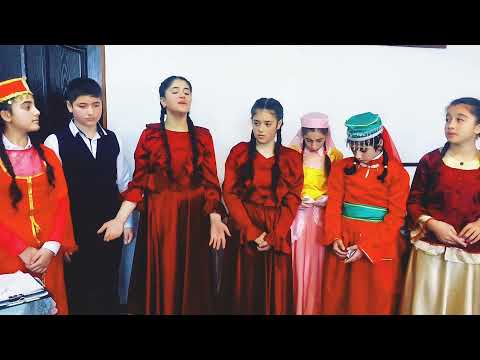 İmişli Yuxarı Qaralar 7a sinfi:Gülyaz, Seymur, Ayan, Aylin, Aytac, F.Fatimə,A.Fatimə