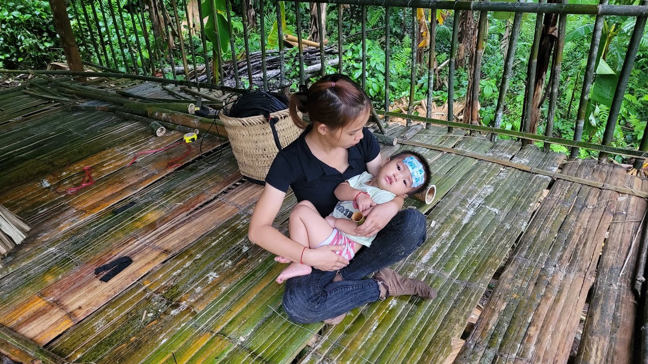 Single mom - Taking care of sick children - Going to the market ...