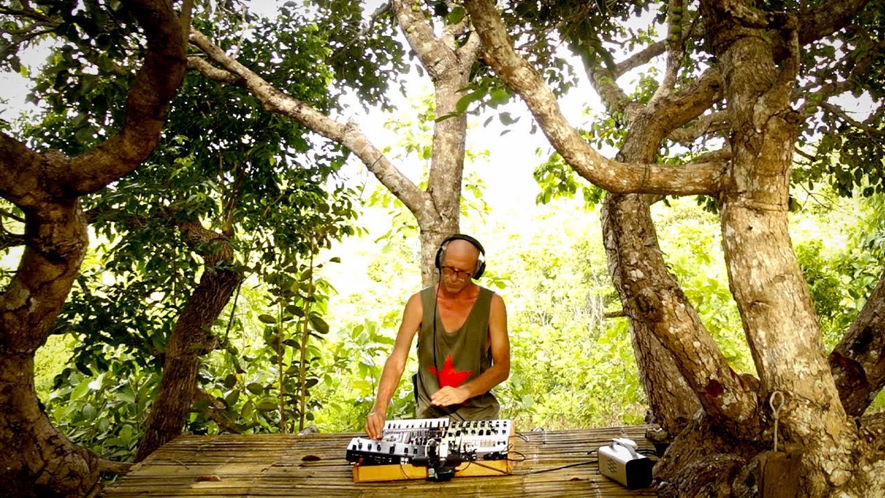 Experimental Ambient | Slow Atmospheric Synth Textures | #38 (Cosmos ...