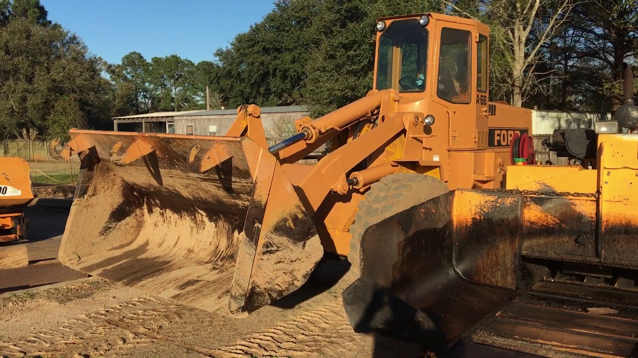 1976 Ford A66 - YouTube