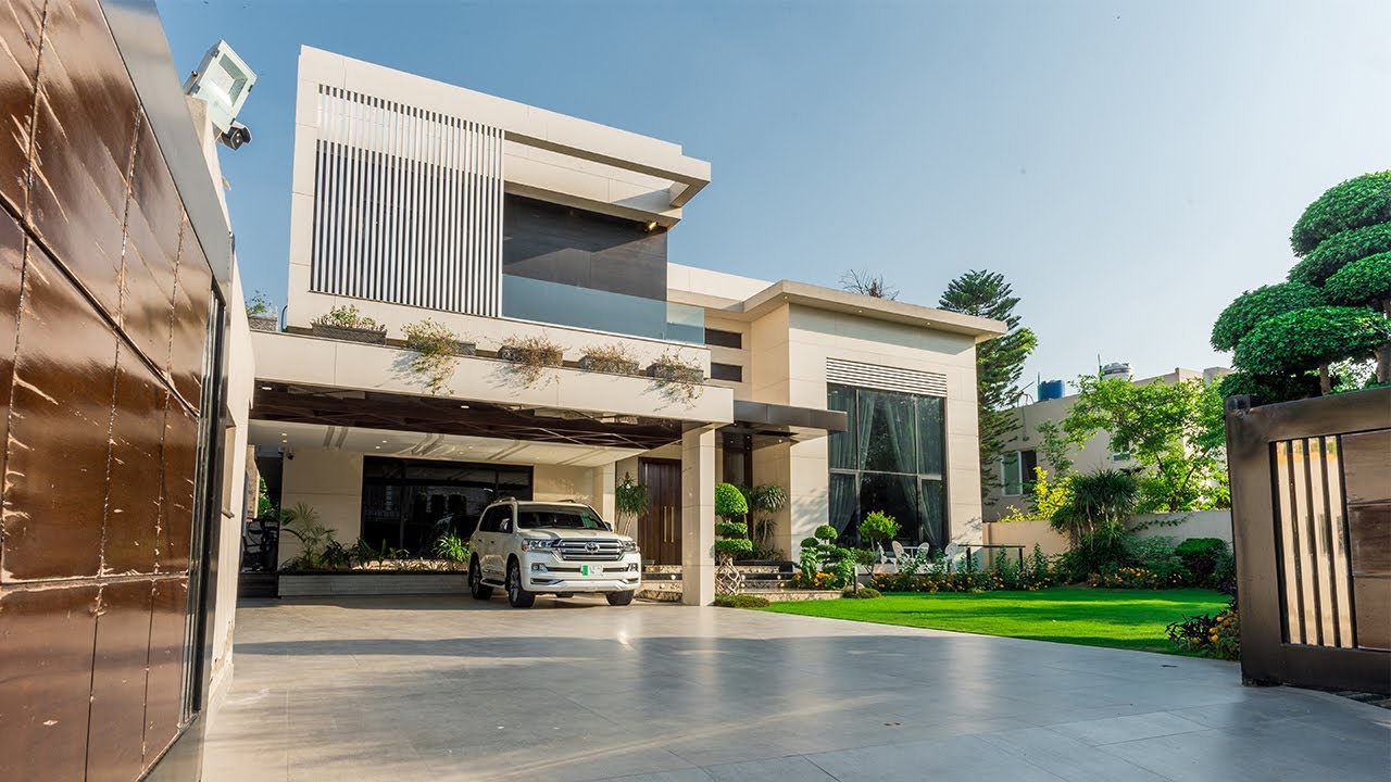 Luxury Modern House by Faisal Associates | 2 Kanal Model town Lahore in ...