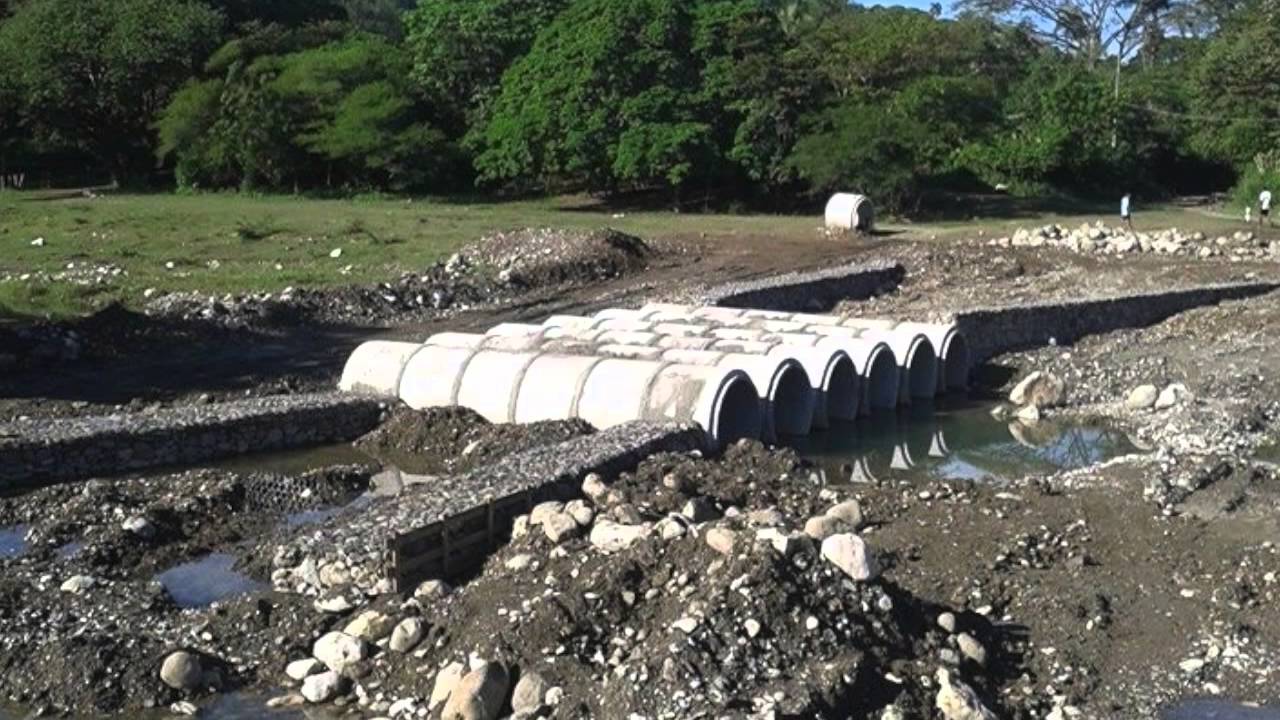 Seguimos hablando de nuestra tierra (saballo RD) - YouTube