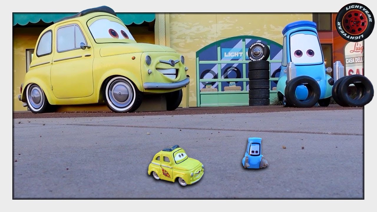 Life Size Lightning McQueen, Guido, Luigi, Mater, Sarge, Fillmore ...