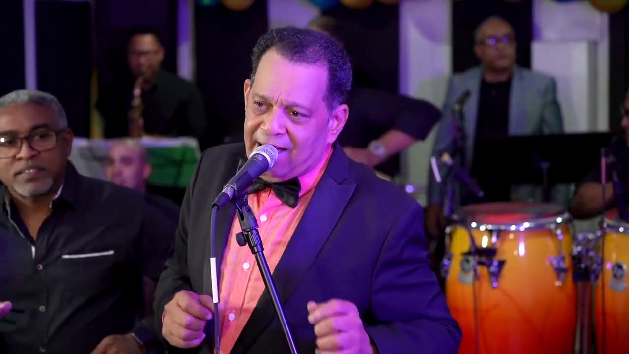 Charlie Rodriguez Oye Muchacha Merengue - YouTube