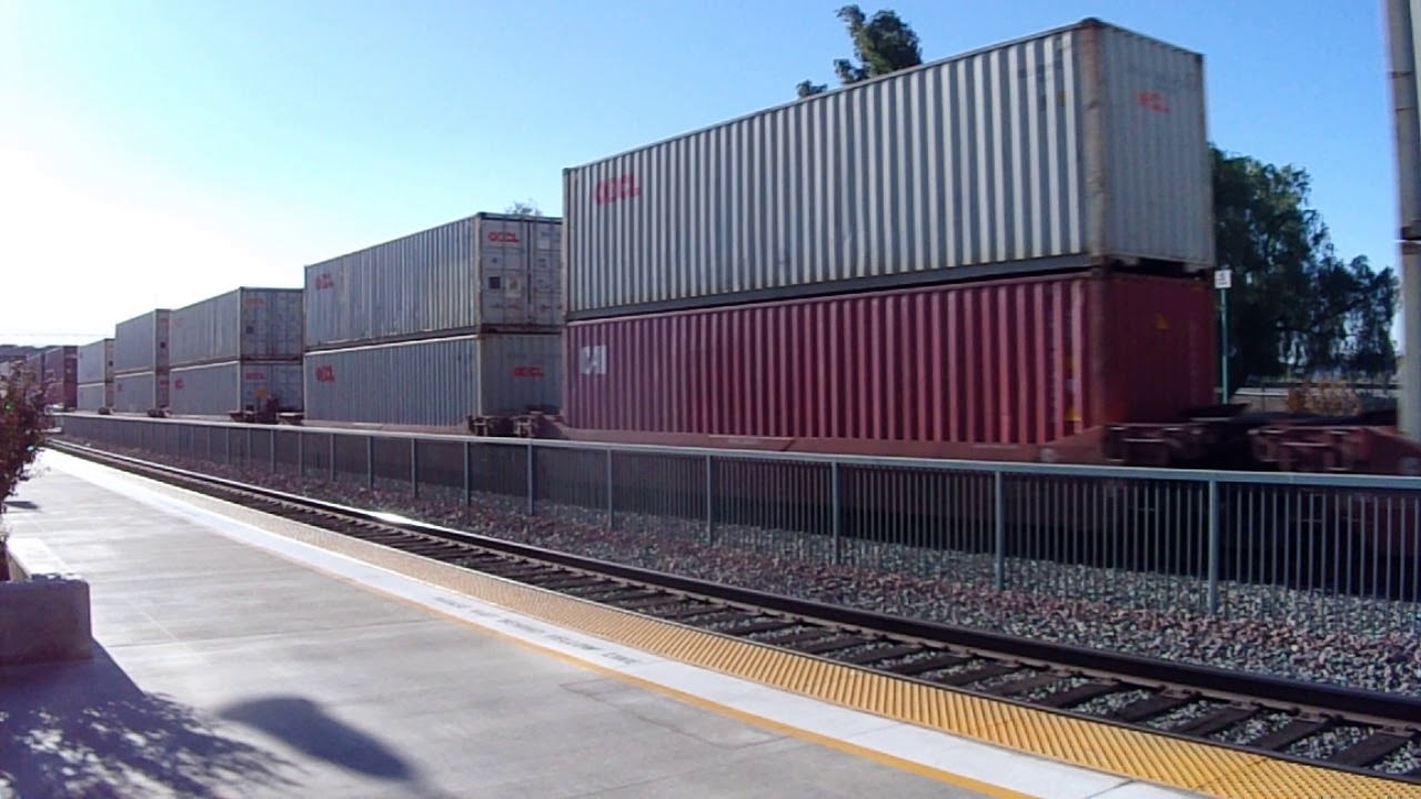 BNSF 4141 Eastbound Double Stack Intermodal Train (W/ One DPU ...