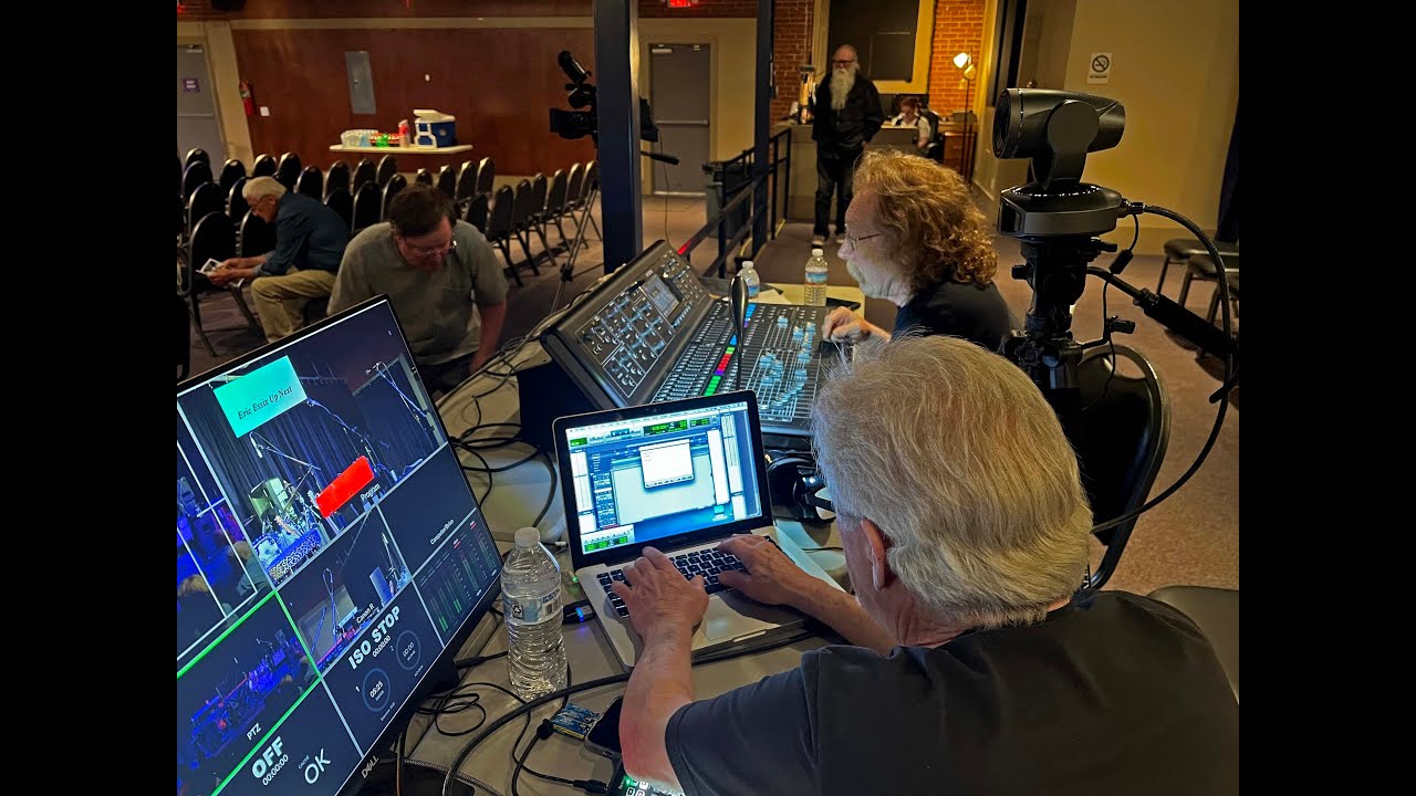 Jazz guitarist Eric Essix in concert. - YouTube