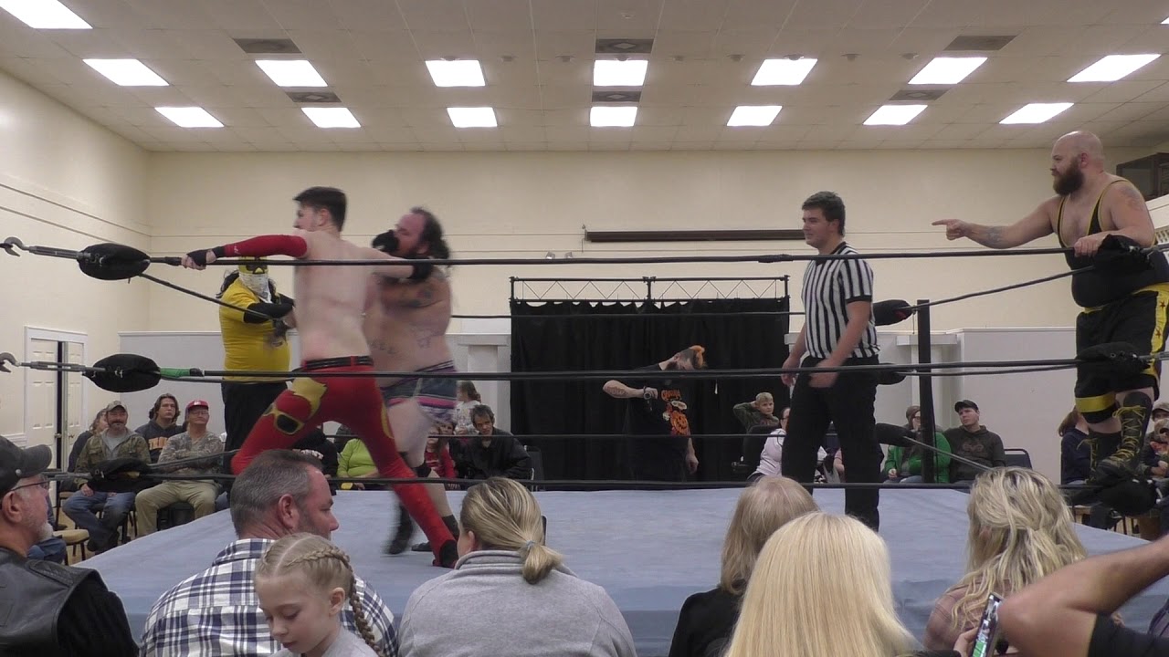 Mike Levy & Tyler Aitken vs. Justin Fireball & Yellow Machismo - YouTube