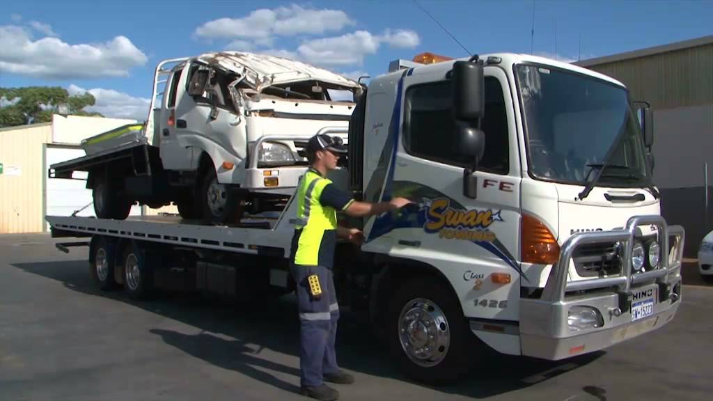 Swan Towing Service - YouTube