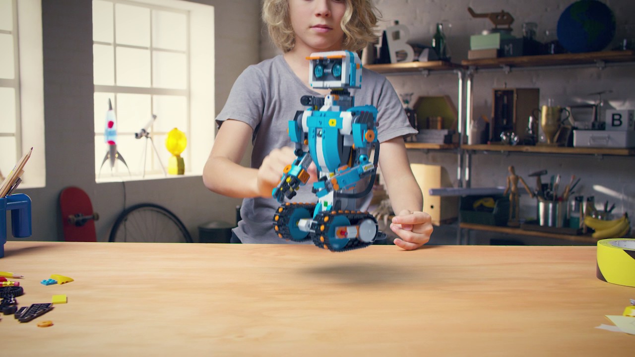 LEGO Boost: prezentacja robota Vernie - YouTube