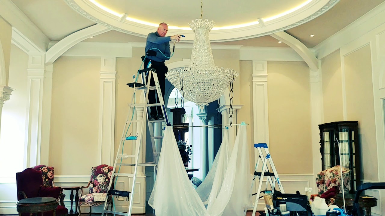 Chandelier cleaning pro Gary Webb (process 6-C) - YouTube