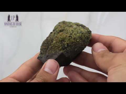 PERIDOTO VERDE (OLIVINA) IN NATURA EM BRUTO - PESO 0,295KG