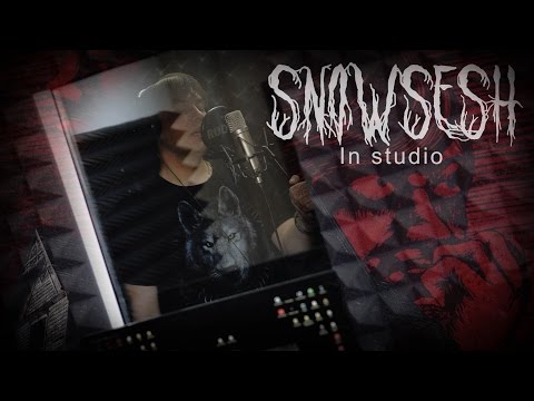 SNOWSESH in studio. \
