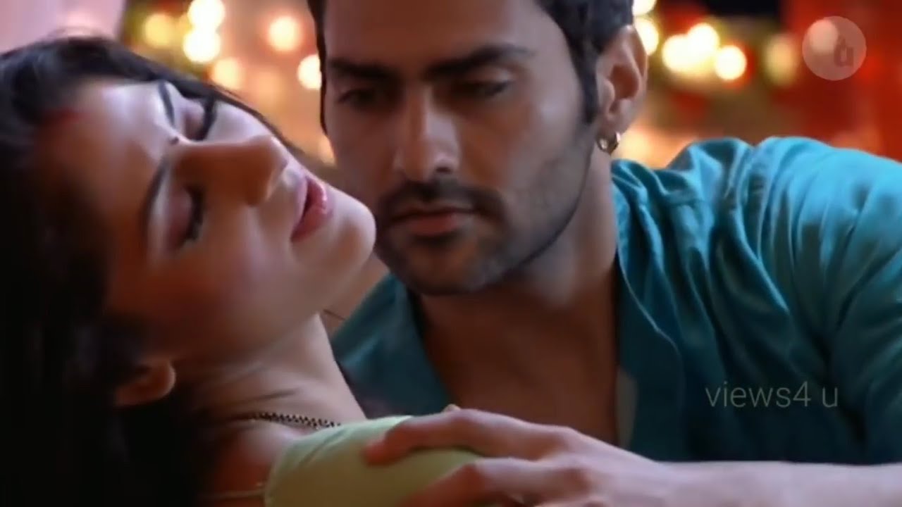 Husband Wife Romance Scene First'Night Video Hot Romantic Kissing Scens ...