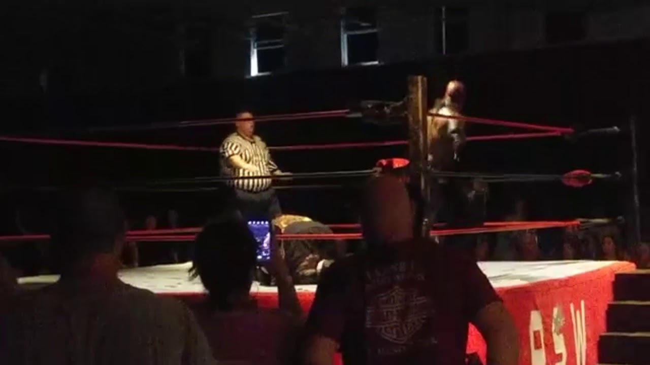 WWE Legend The Boogeyman worm's Uncle Byff & Momma Hannah - YouTube