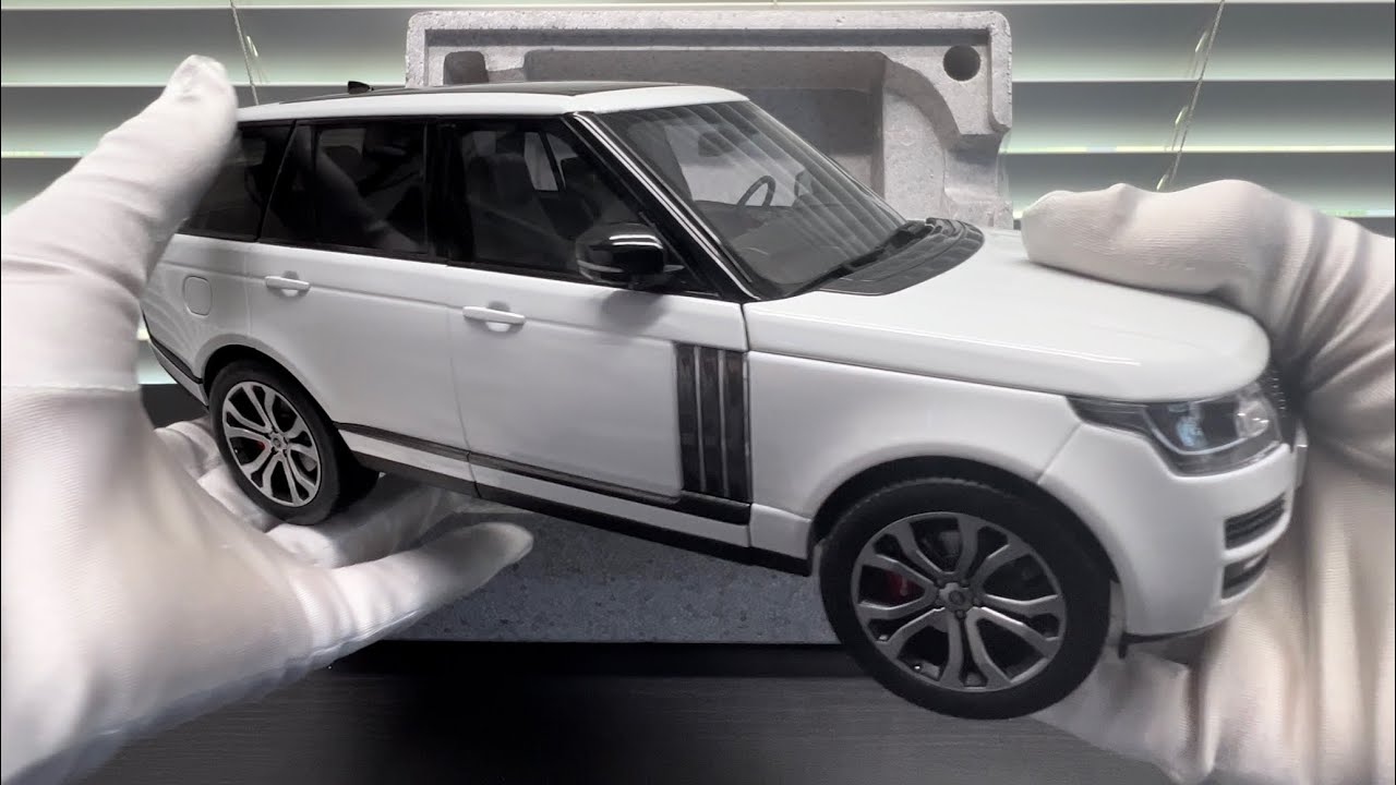 Unboxing Mini Range Rover SV 1/18 by LCD Models!!! - YouTube