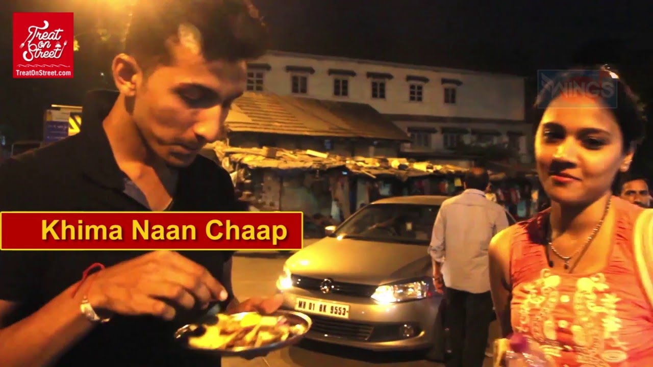 Chicken Khima Roll With Egg Omelete - Chicken Kabab Pav -Khima Naan ...