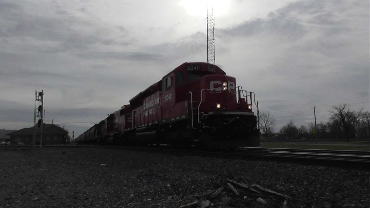 CSX V008-05 CP 5040, CP 4452, DME 4002. Westbound Deshler, Ohio - YouTube