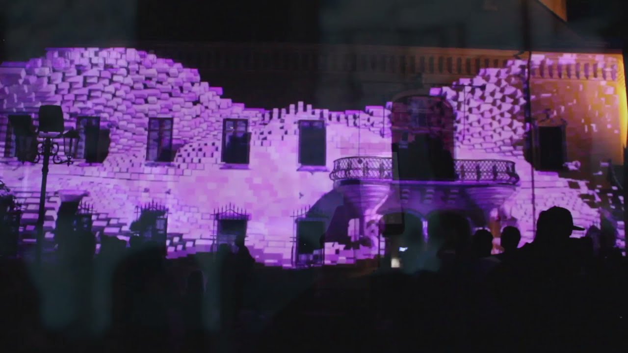 Castle PROJECTION MAPPING - YouTube