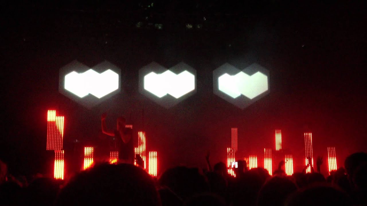 2 Hearts - Digitalism live in Munich at Muffathalle - YouTube