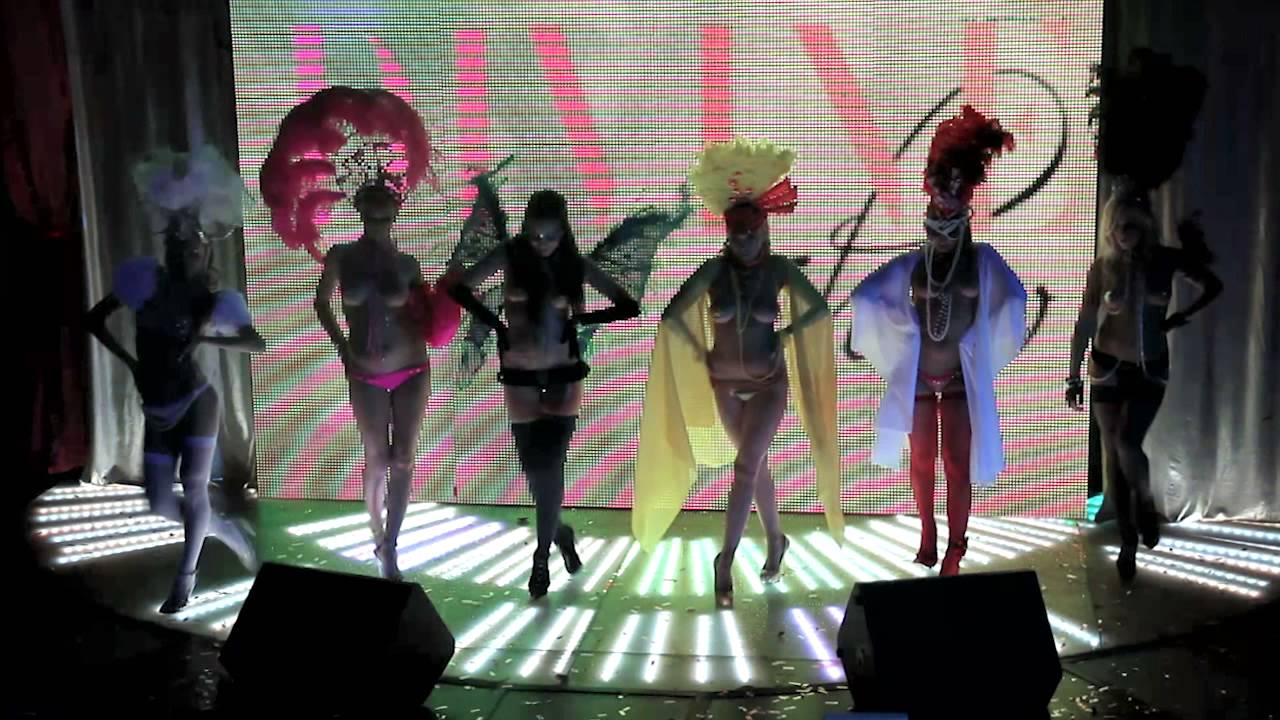 Divine Show - YouTube