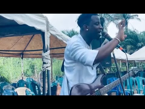 KPOFUO KPOFUO || DR. OLOLOLO LIVE PERFORMANCE BY CEEJAY GUITAR - YouTube