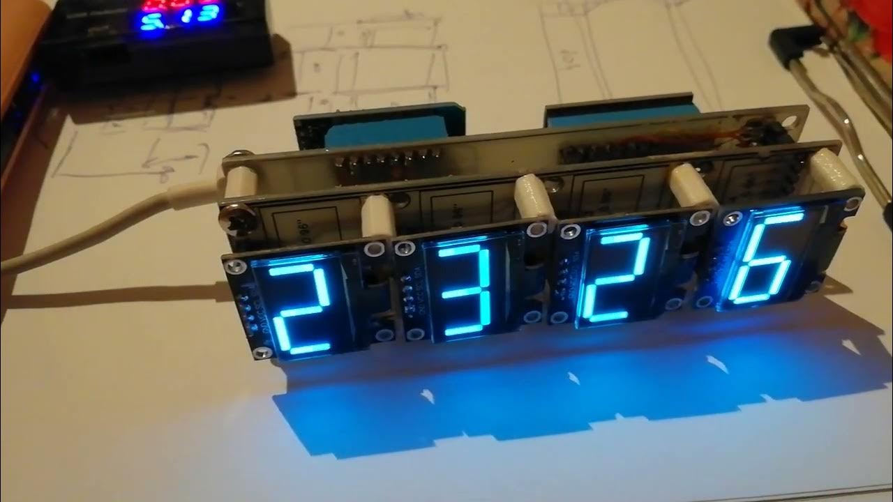 NTP clock with 7-segment numbers on 4 OLED displays (4) - YouTube