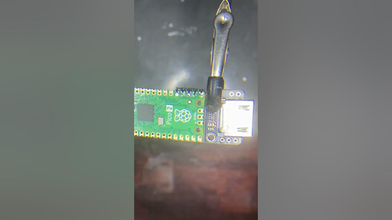 How to Connect a Pi Pico to a TV or Monitor (circuitpython) - YouTube