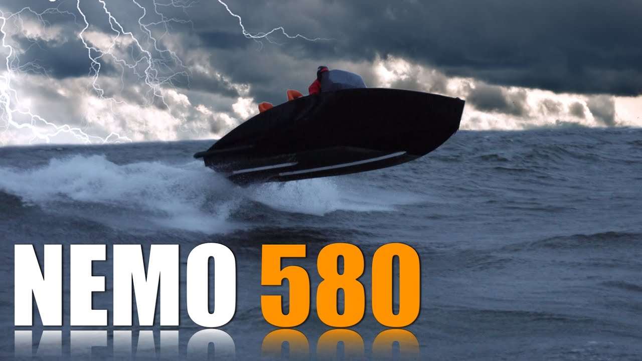 Nemo 580, Trying out the waves - YouTube